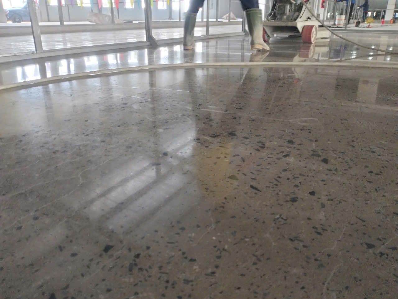 Bột tăng cứng bề mặt: Giải pháp tối ưu chống mài mòn khi gia công